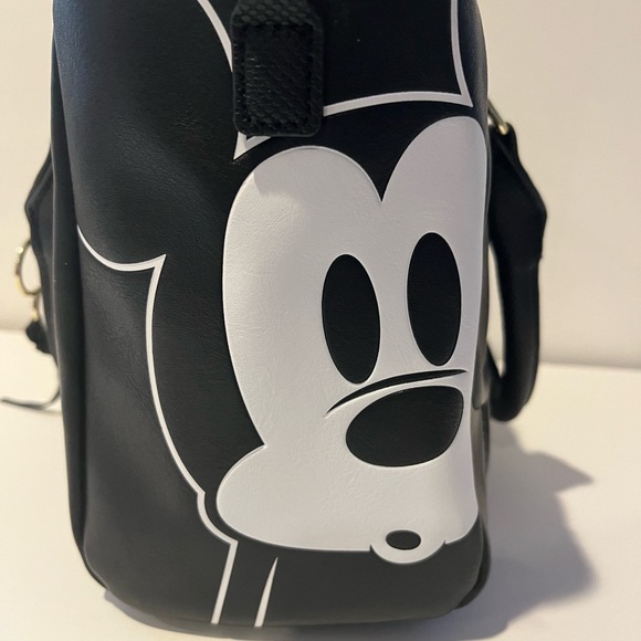 Disney | Bags | Walt Disney X Bioworld Mickey Mouse Purse W Shoulder ...